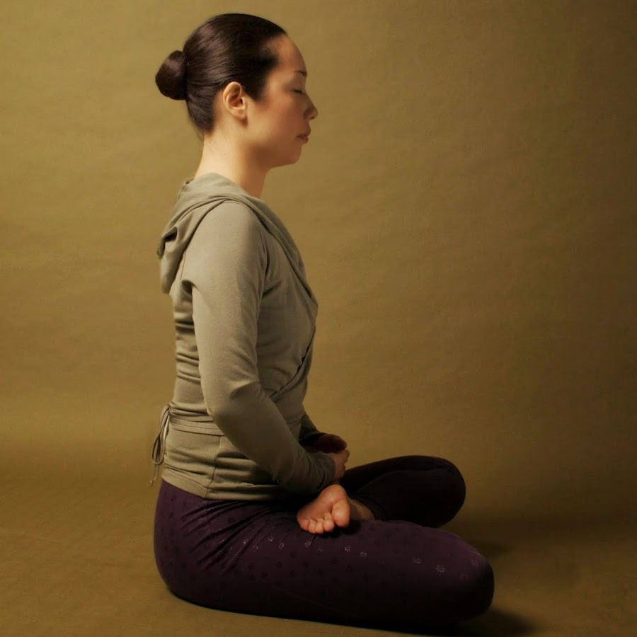 Carol Trevor Yoga - YouTube