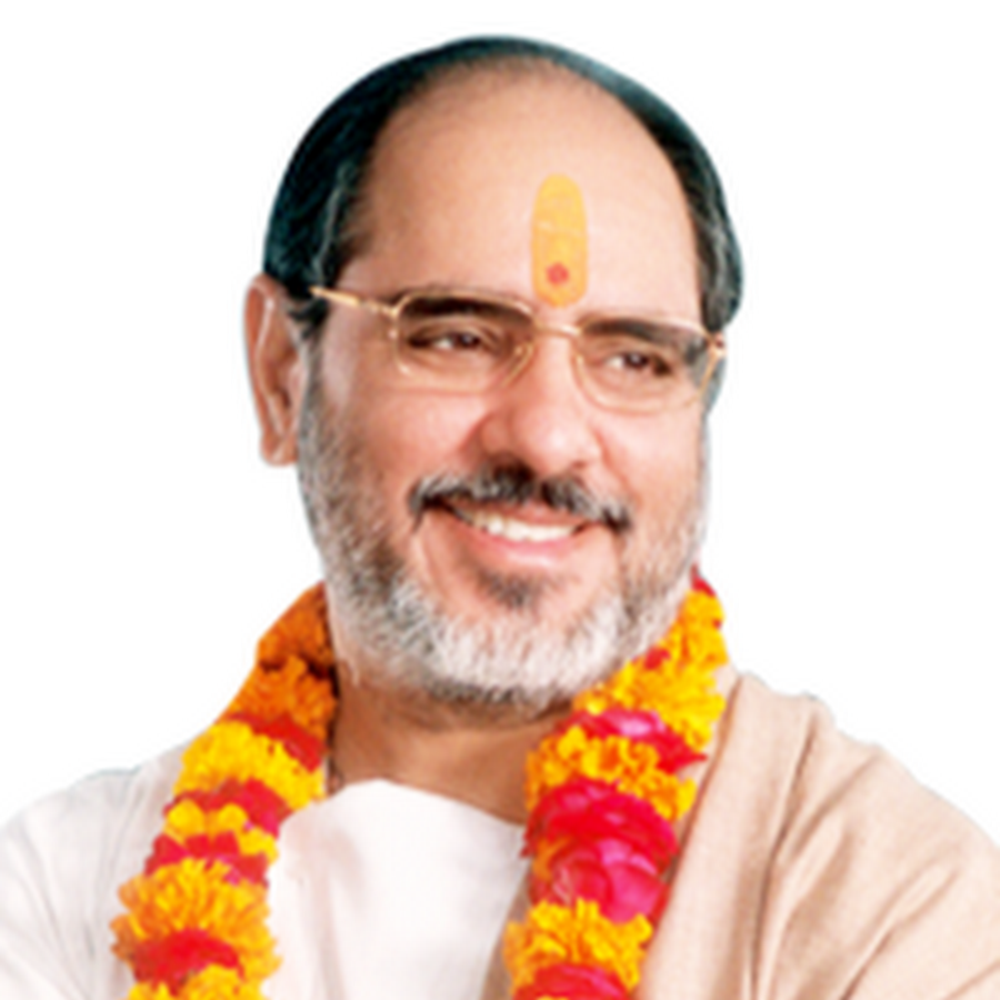 Shri Rameshbhai Oza Bhaishri - YouTube