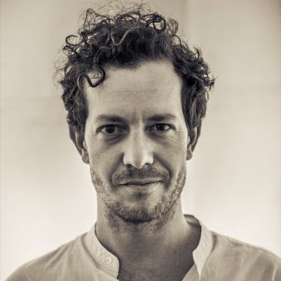 Alex Braga - YouTube