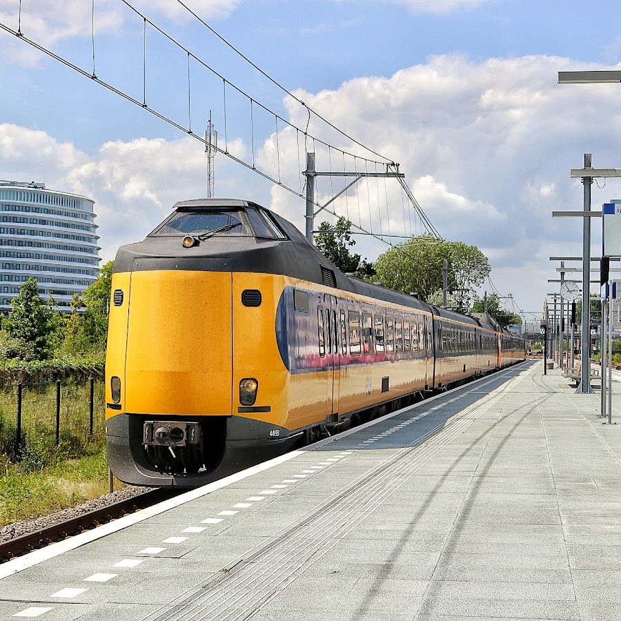 Trainspotter Amsterdam - YouTube