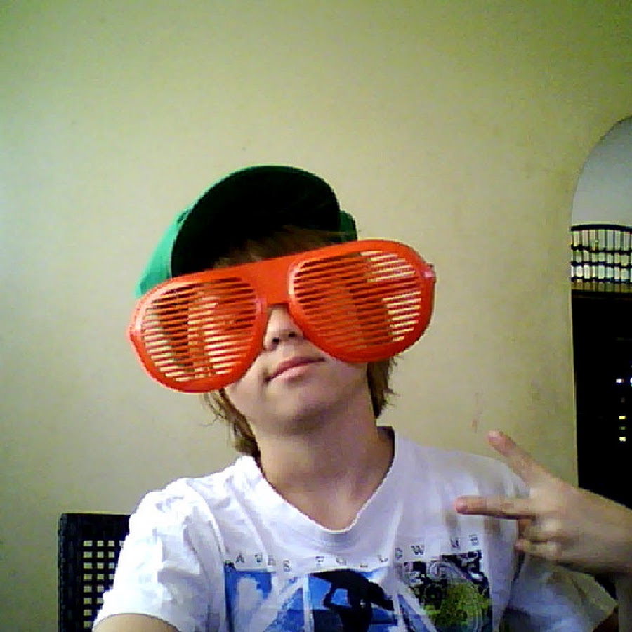 Lachlan constantini - YouTube