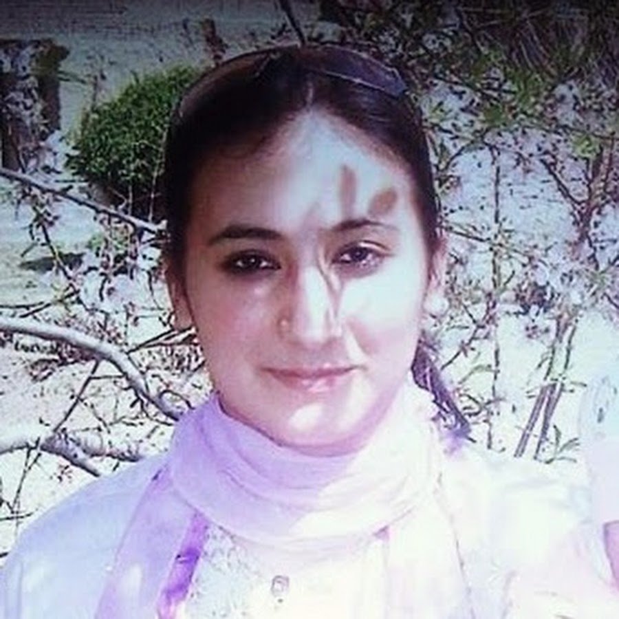 Farah Deeba - YouTube