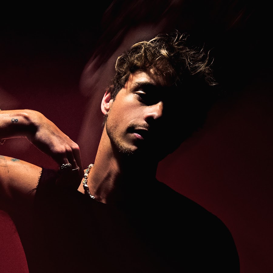 Corbyn Besson - YouTube