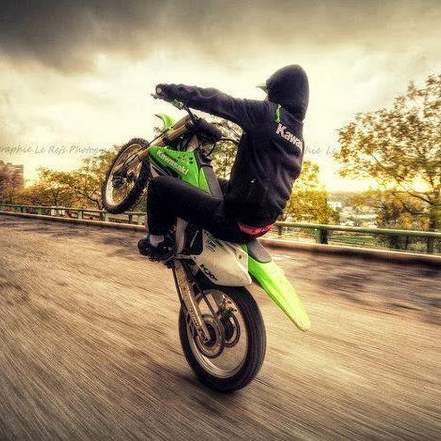 Cross Bitume - YouTube