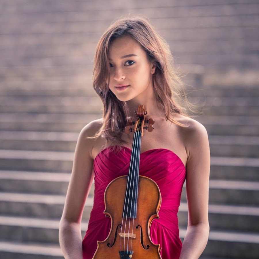 Sumina Studer Violinist - YouTube
