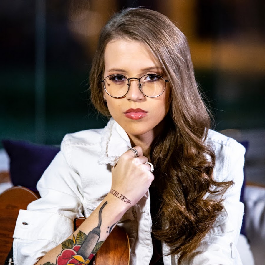 Thayná Bitencourt - YouTube