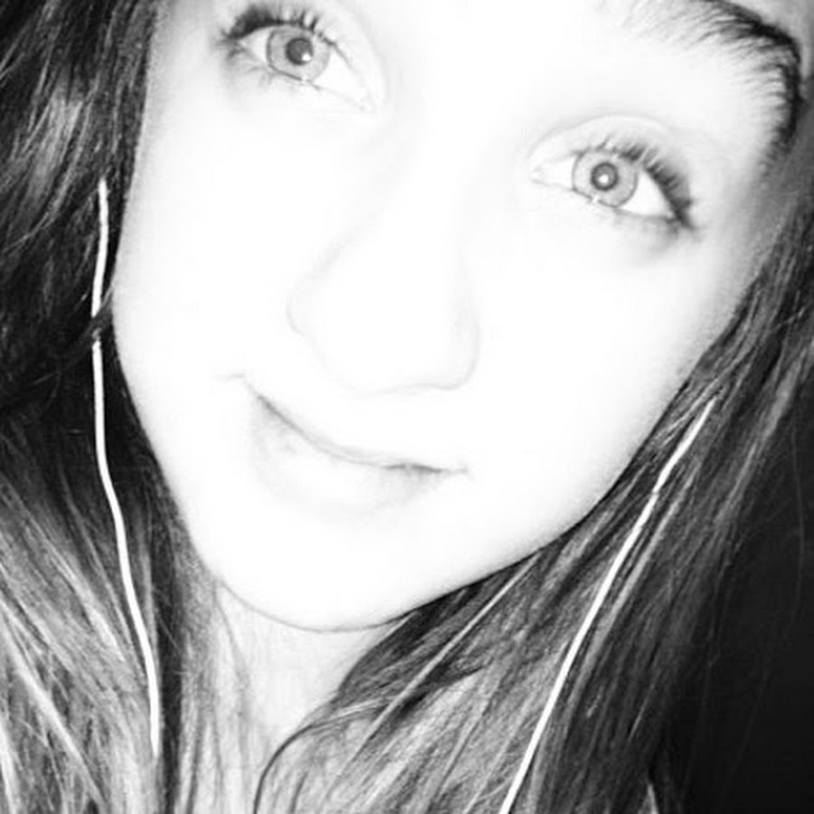 Bella Clark - YouTube