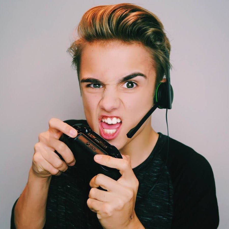 Jake Plays - YouTube