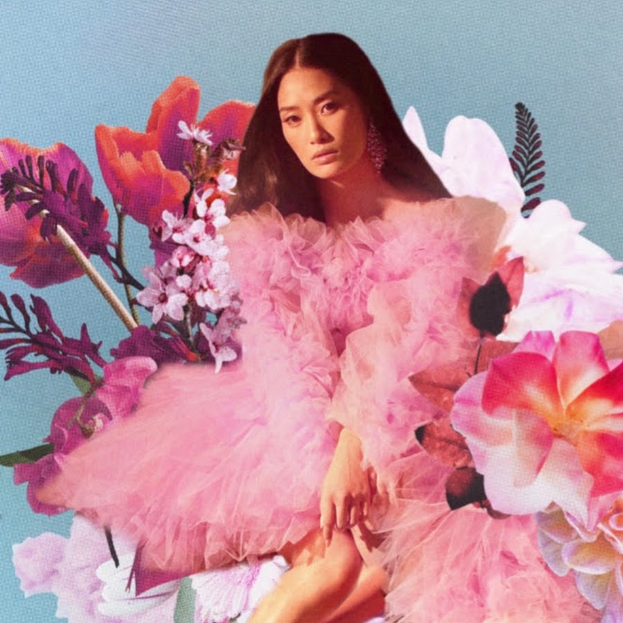 Chloe Flower - YouTube