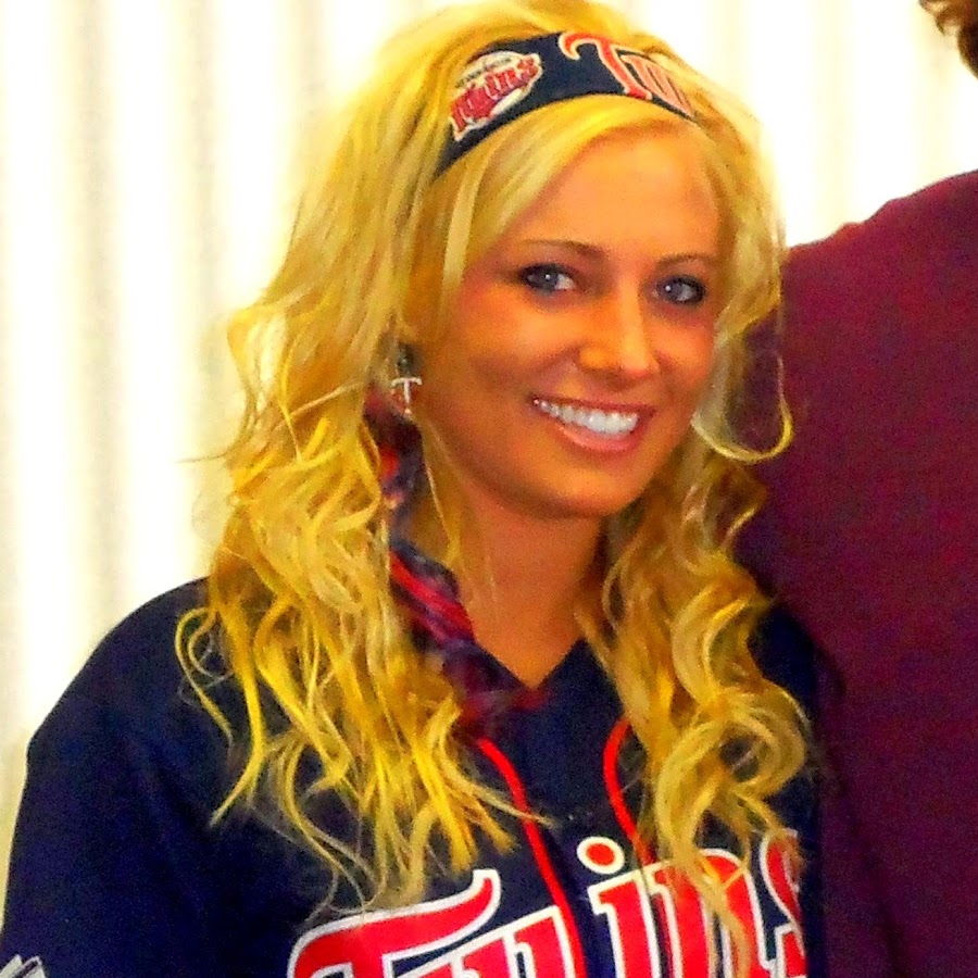 Kamie Roesler - YouTube