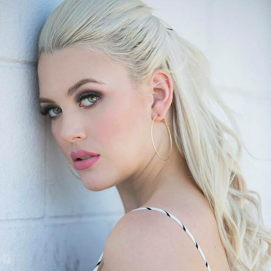 Hailey Reese - YouTube