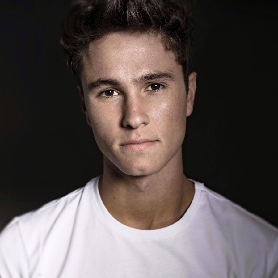 Michael Ronda - YouTube