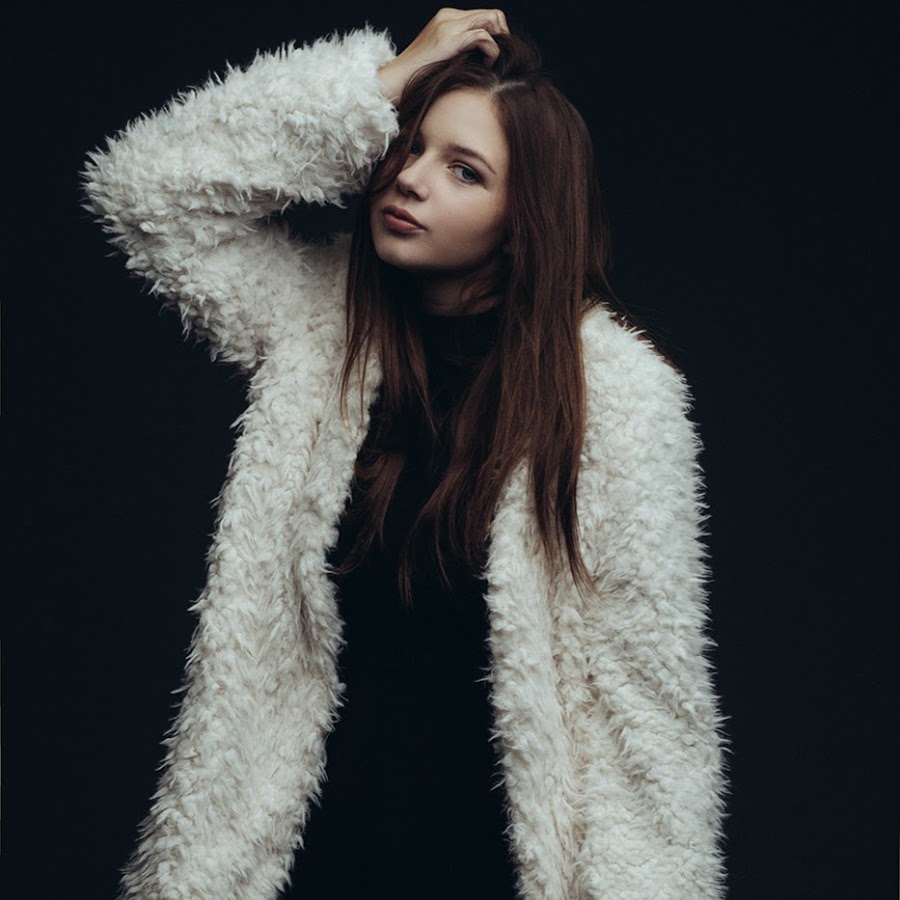 Faith Alexis - YouTube