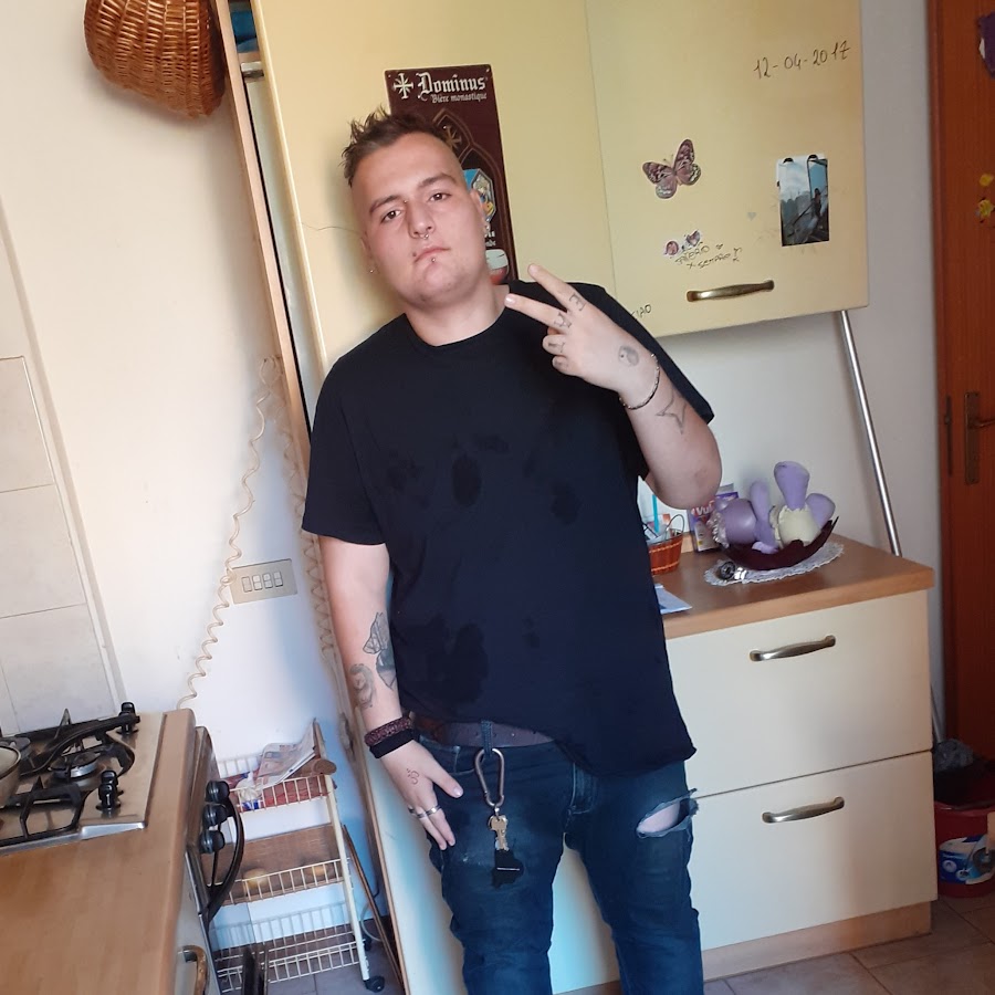 Andrea Alongi - YouTube