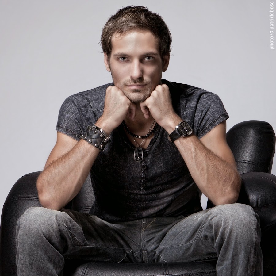 Enzo Weyne - YouTube