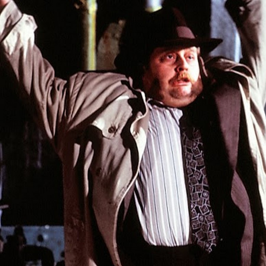 The Fat Detective From Batman Begins - YouTube