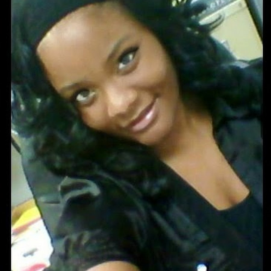 Amber Reed - YouTube