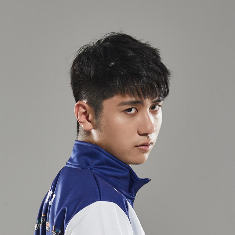 小草 Yue - YouTube