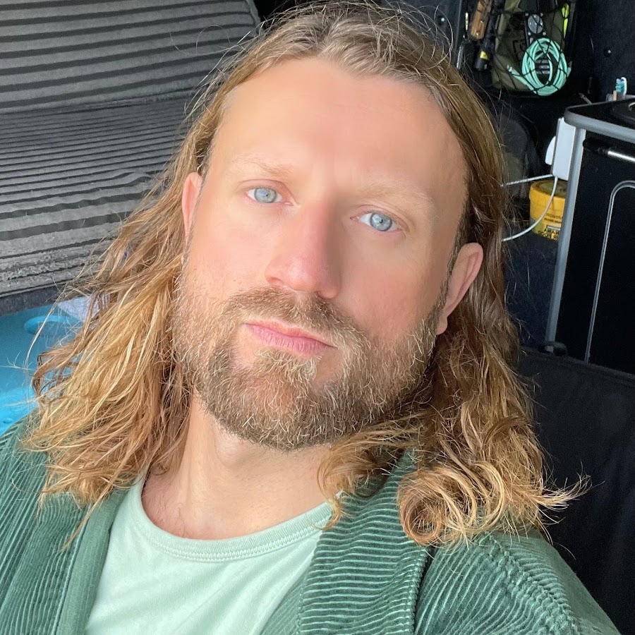 Lee Douglas - YouTube