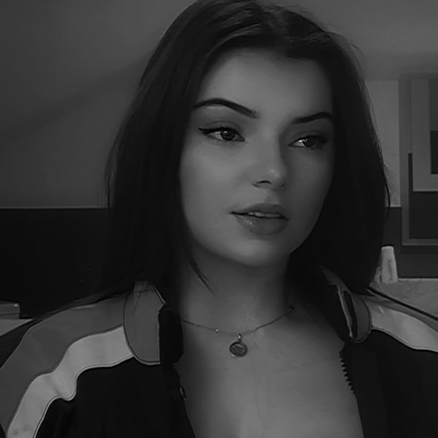 Clara Marz - YouTube