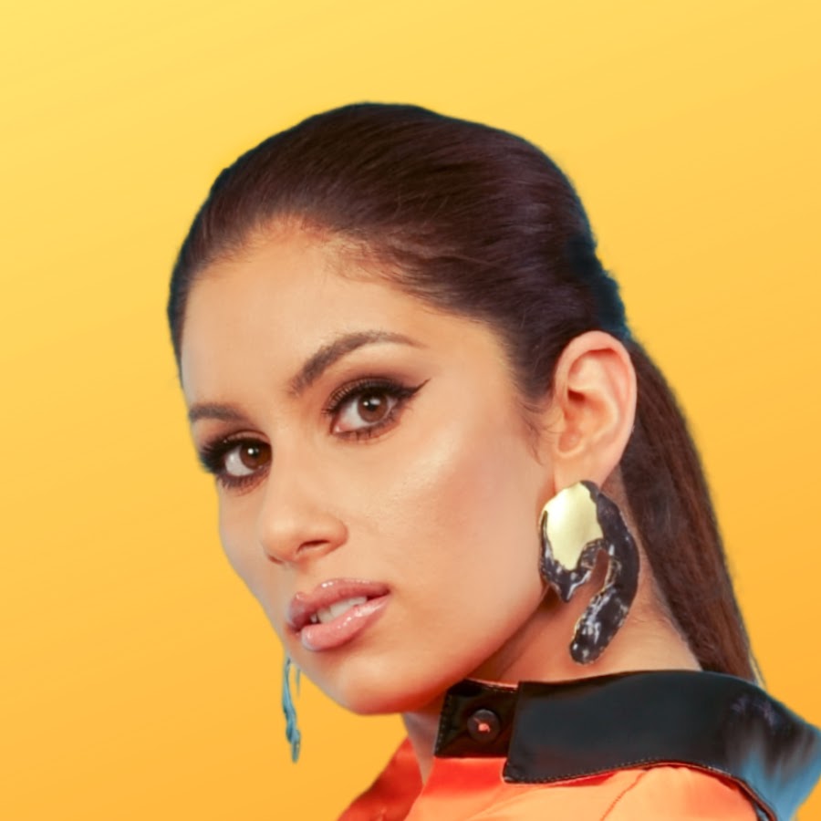 Radics Gigi - YouTube