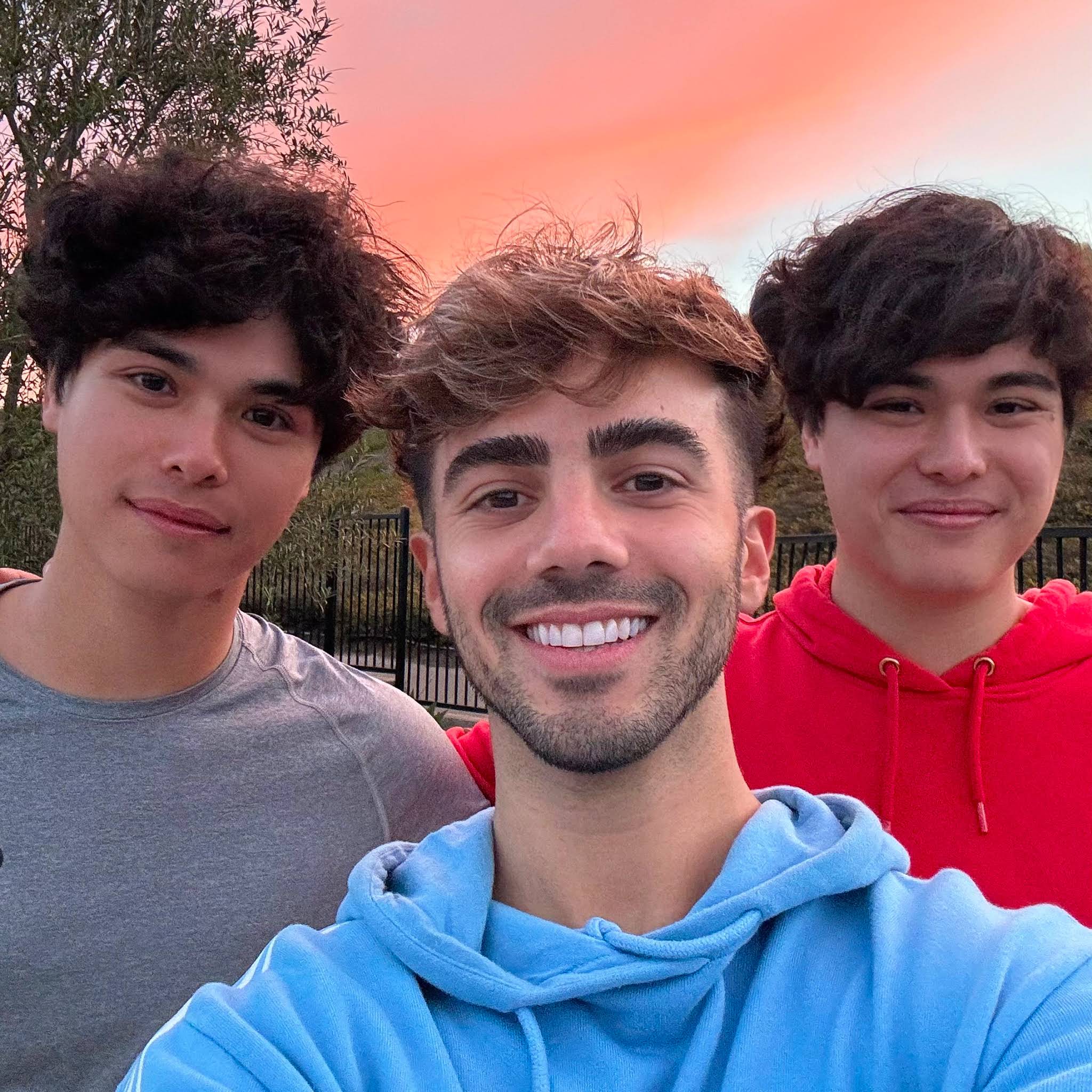 Post from Stokes Twins