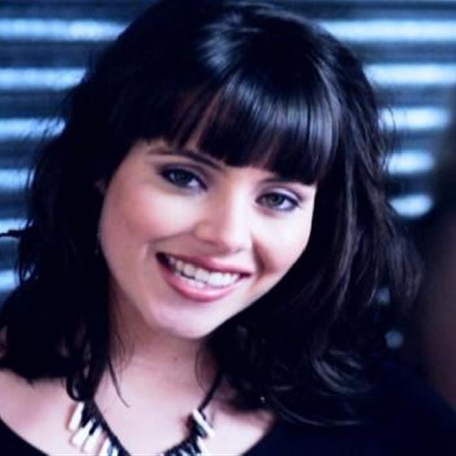 Emily Robins - Topic - YouTube
