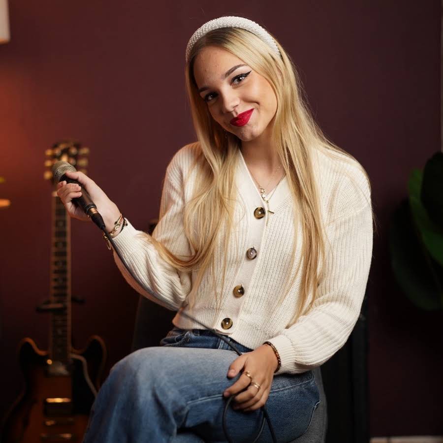 Post from Lorena Bulei - Singer