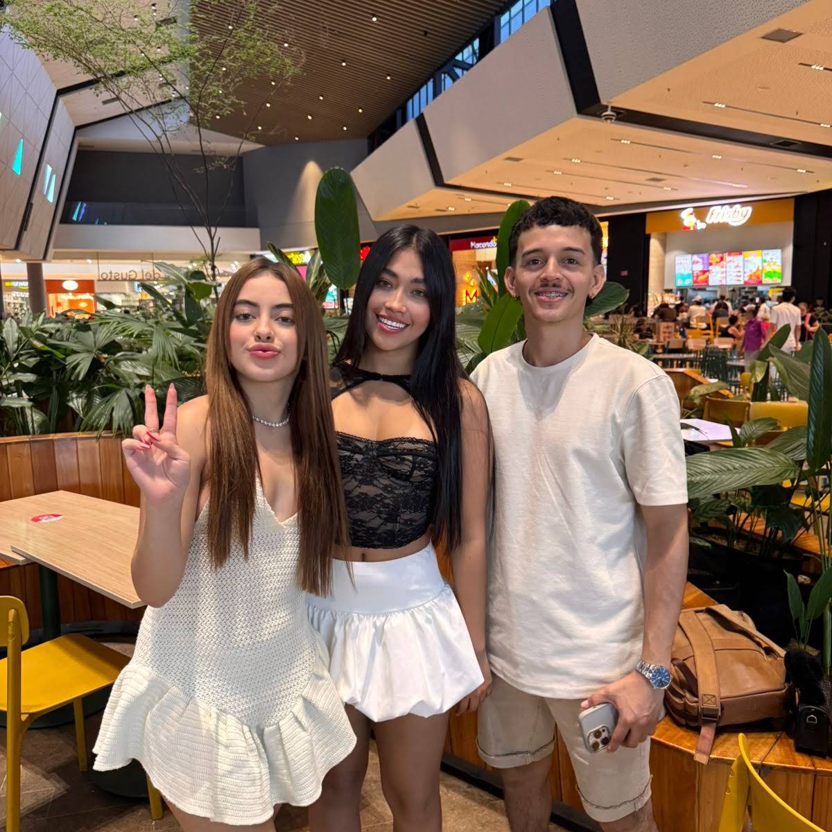 Post from Laura Sofia depende