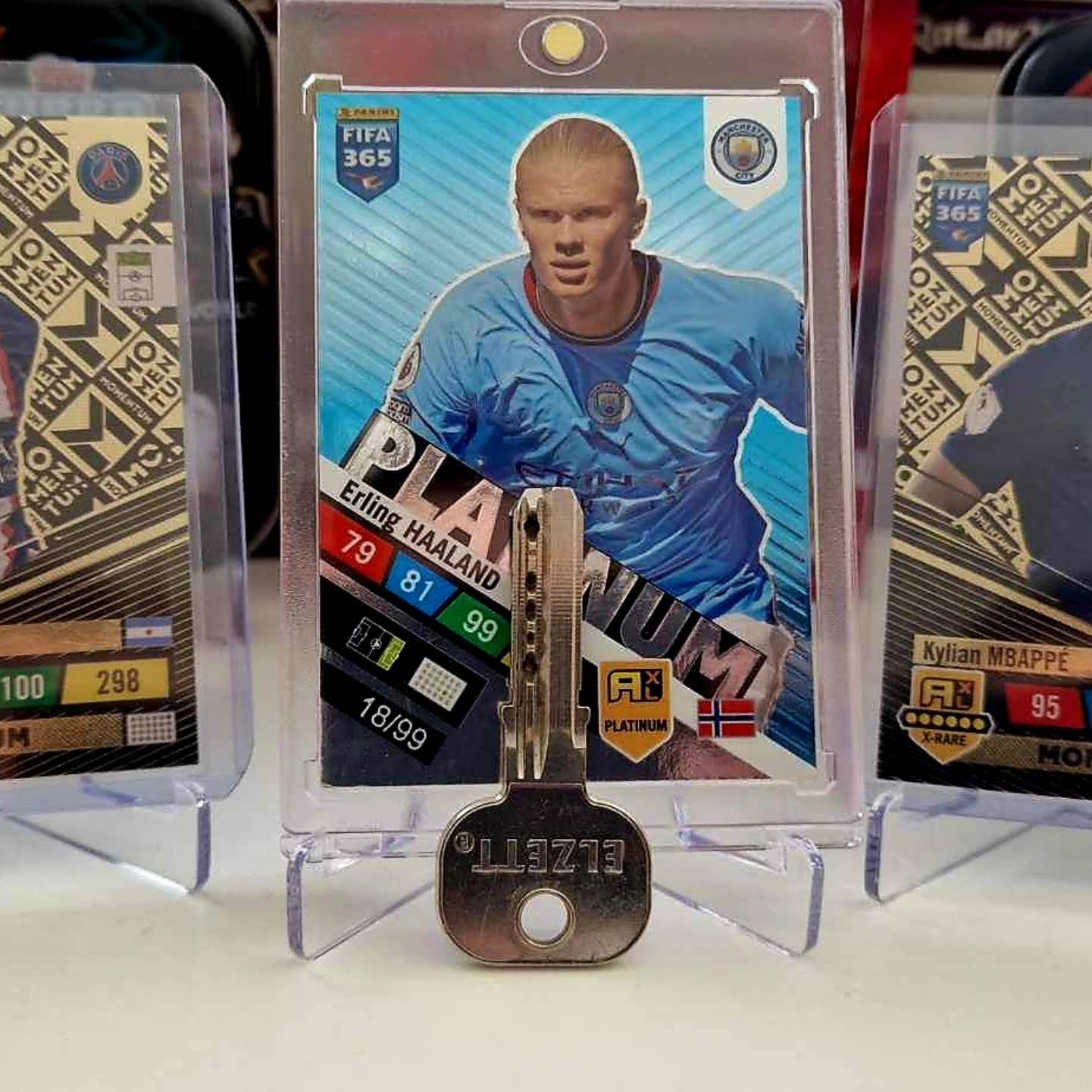 Post from Football Cards HUN