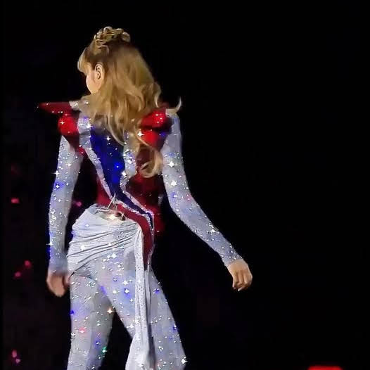 Post from LISA MANOBAN นักเต้นอันดับ 1