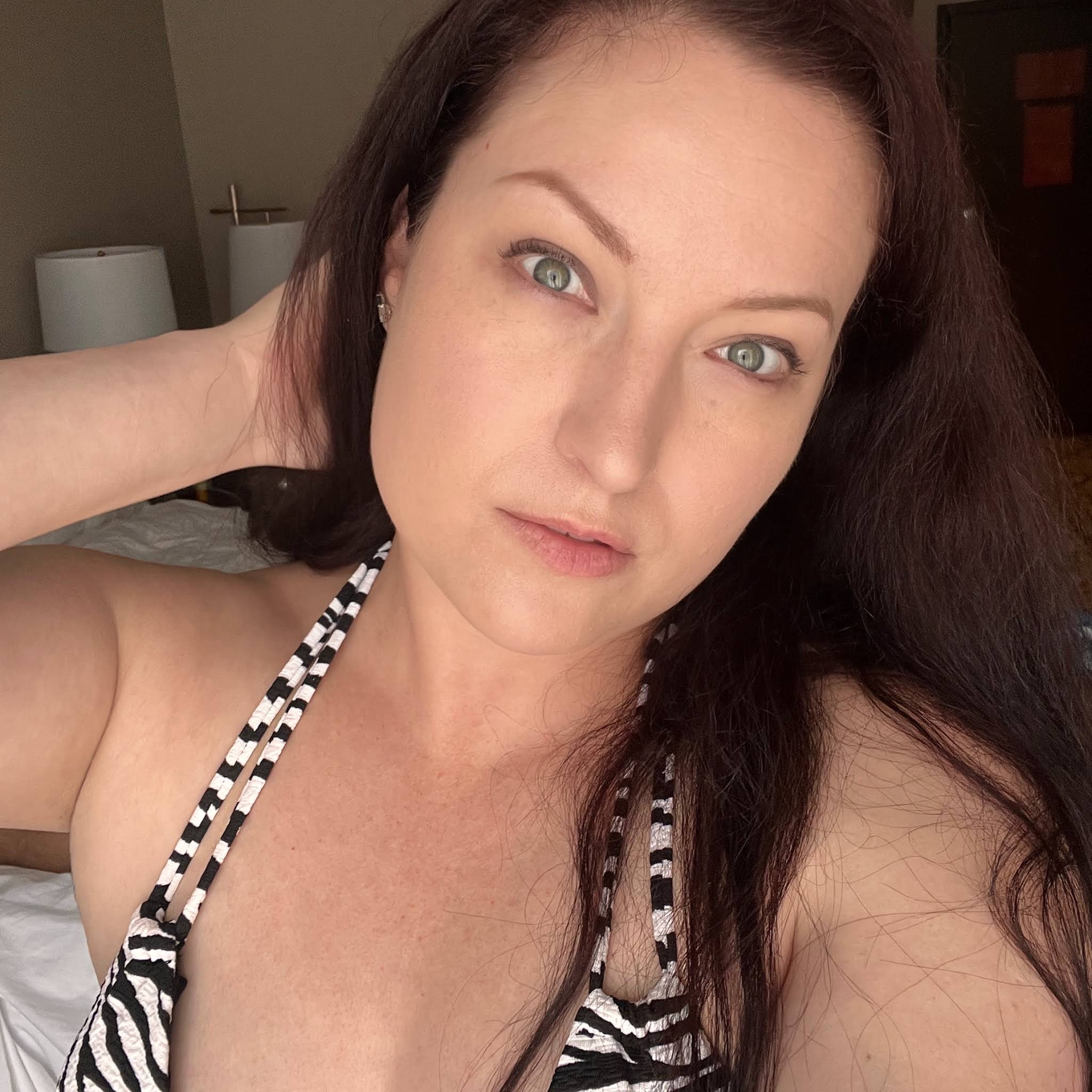 Post from Nylons ROCK