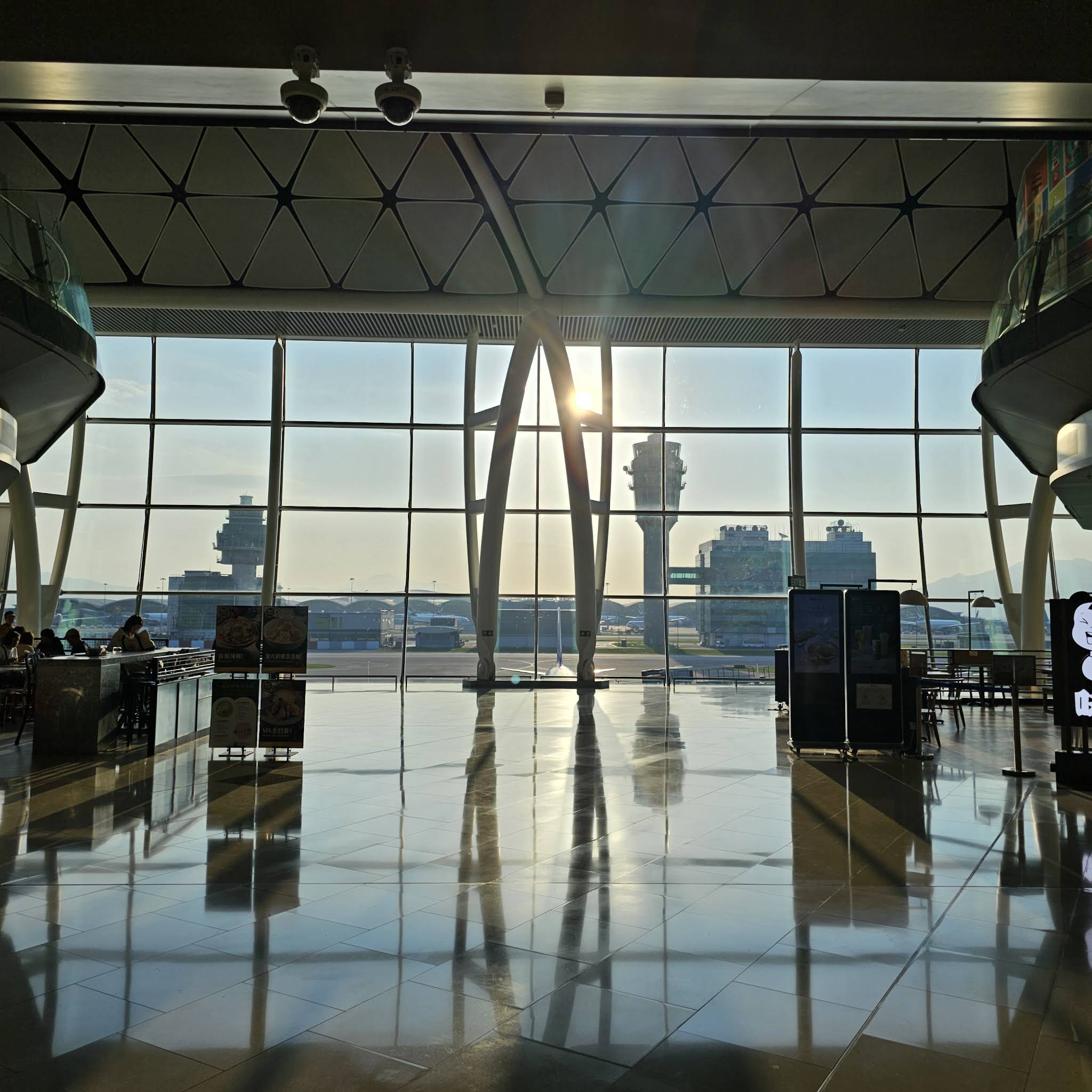 Post from 852MIHKTV HK Walker