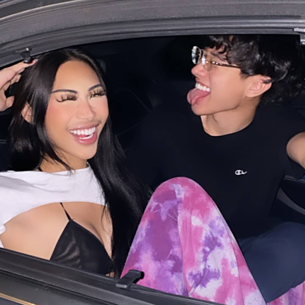 Post from โลกของคนมีหนวด