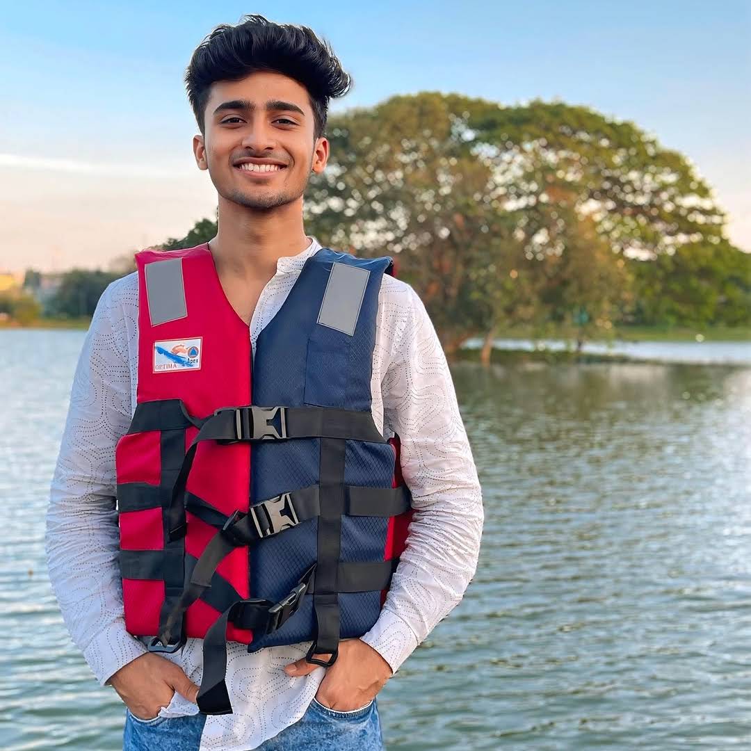 Post from Roshhh official