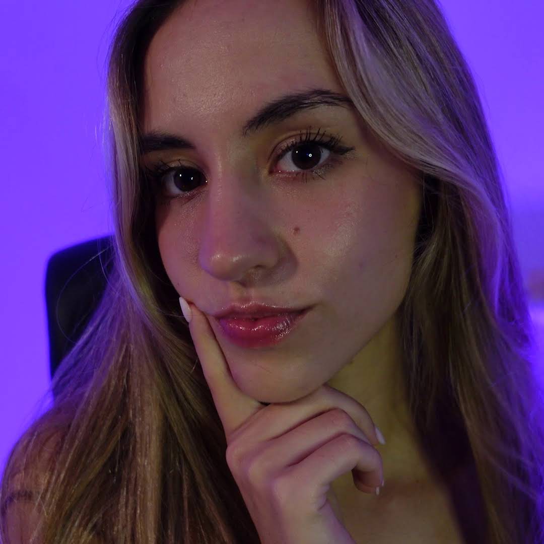 Post from Aroa ASMR