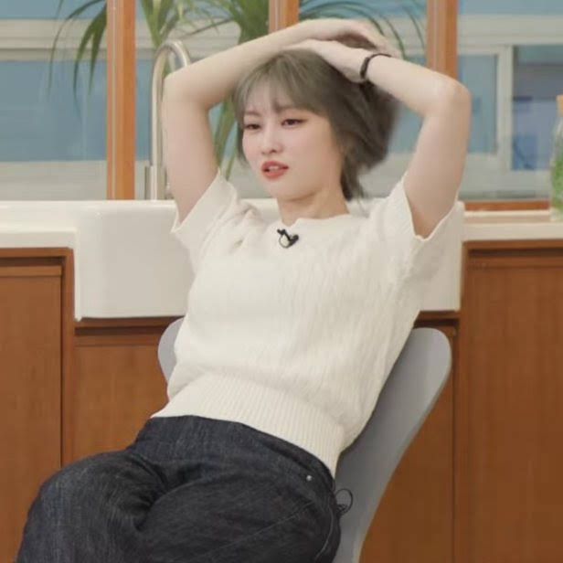 Post from m0mo_simp #OT9