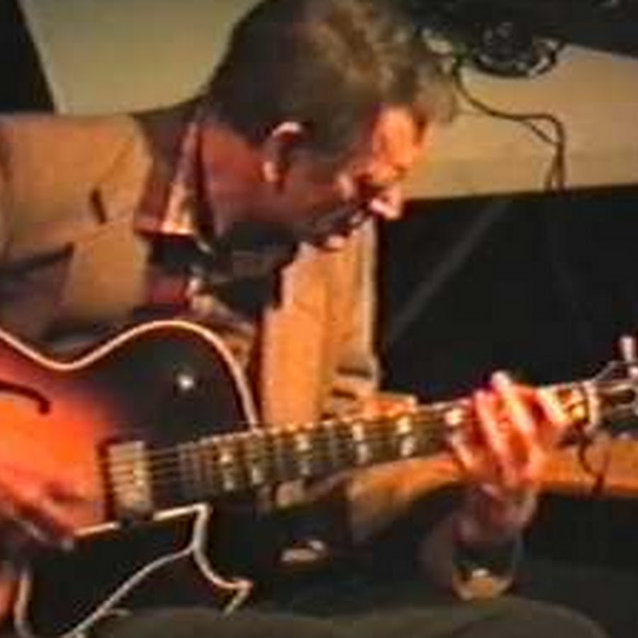 Derek Bailey - Topic - YouTube