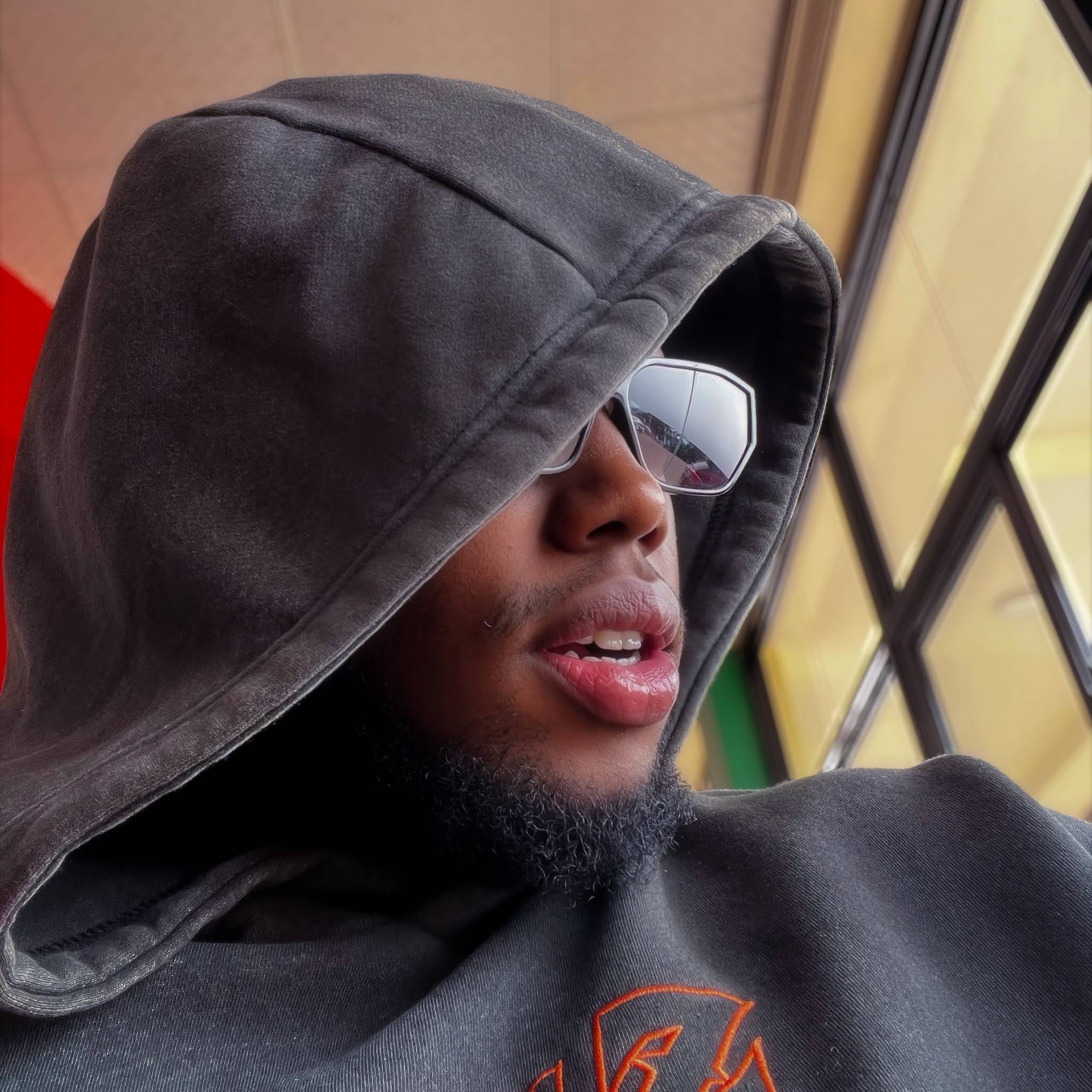 Post from Chriss Eazy