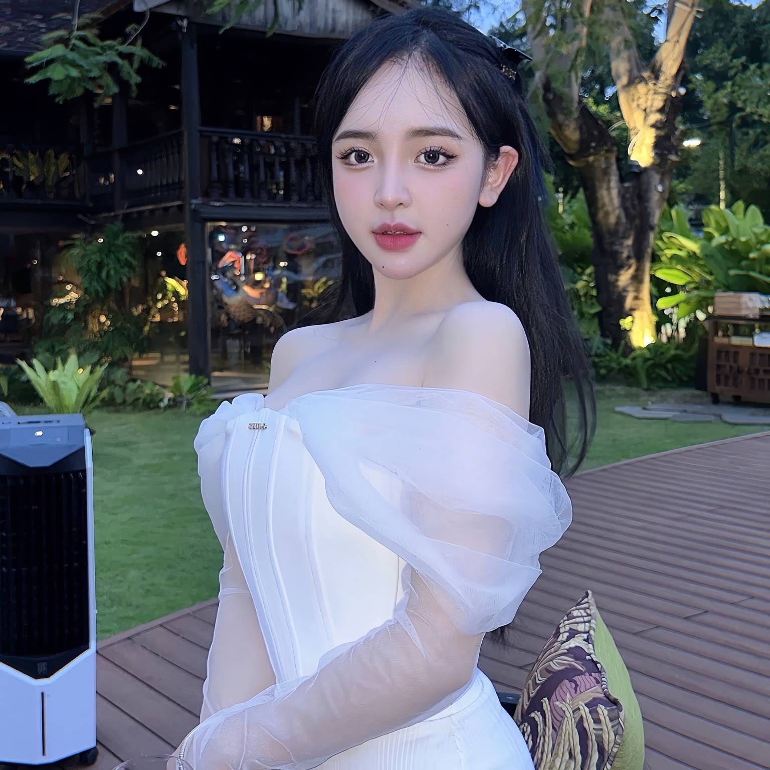 Post from Hot Douyin Studios