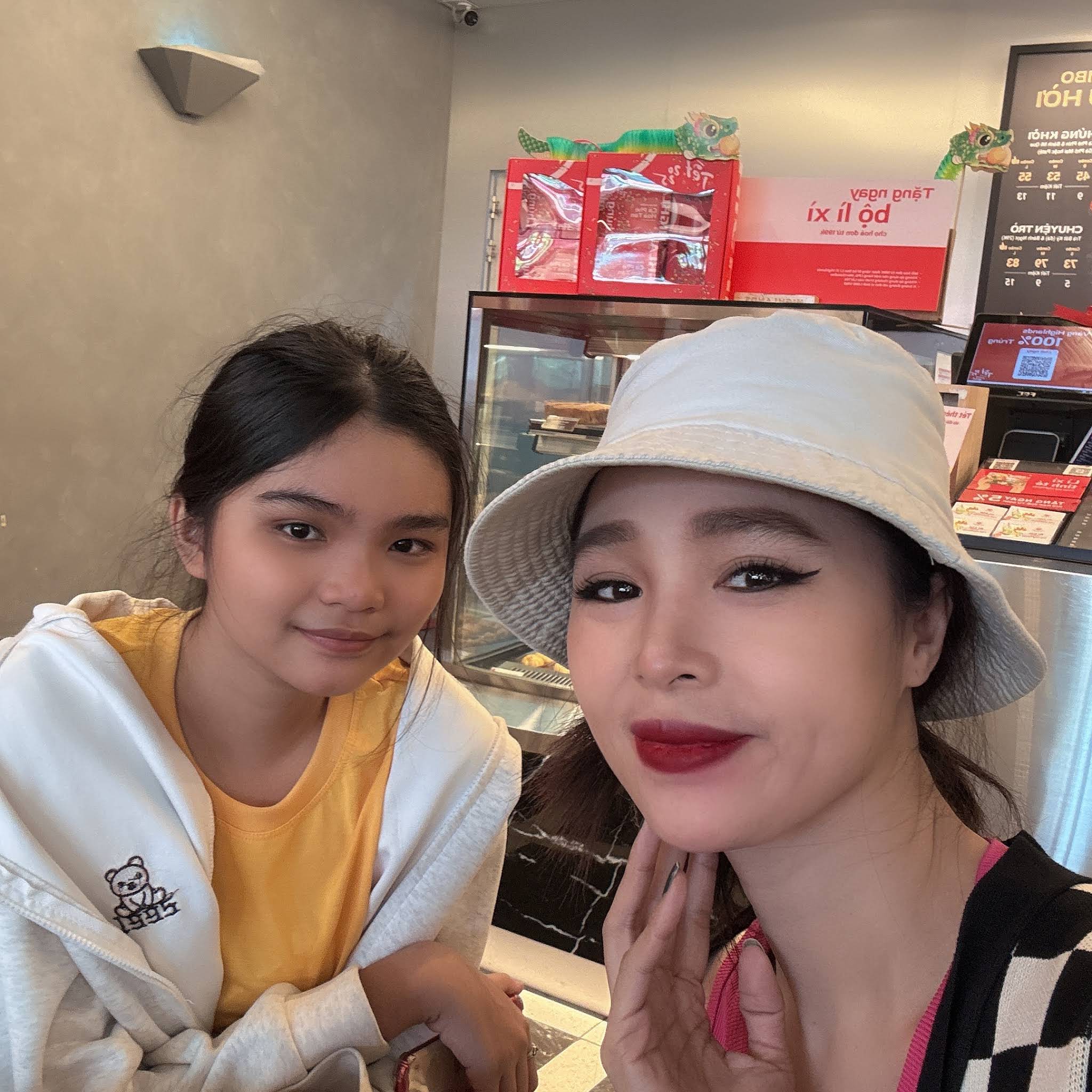 Post from Linh Tý - Bích Trâm Official