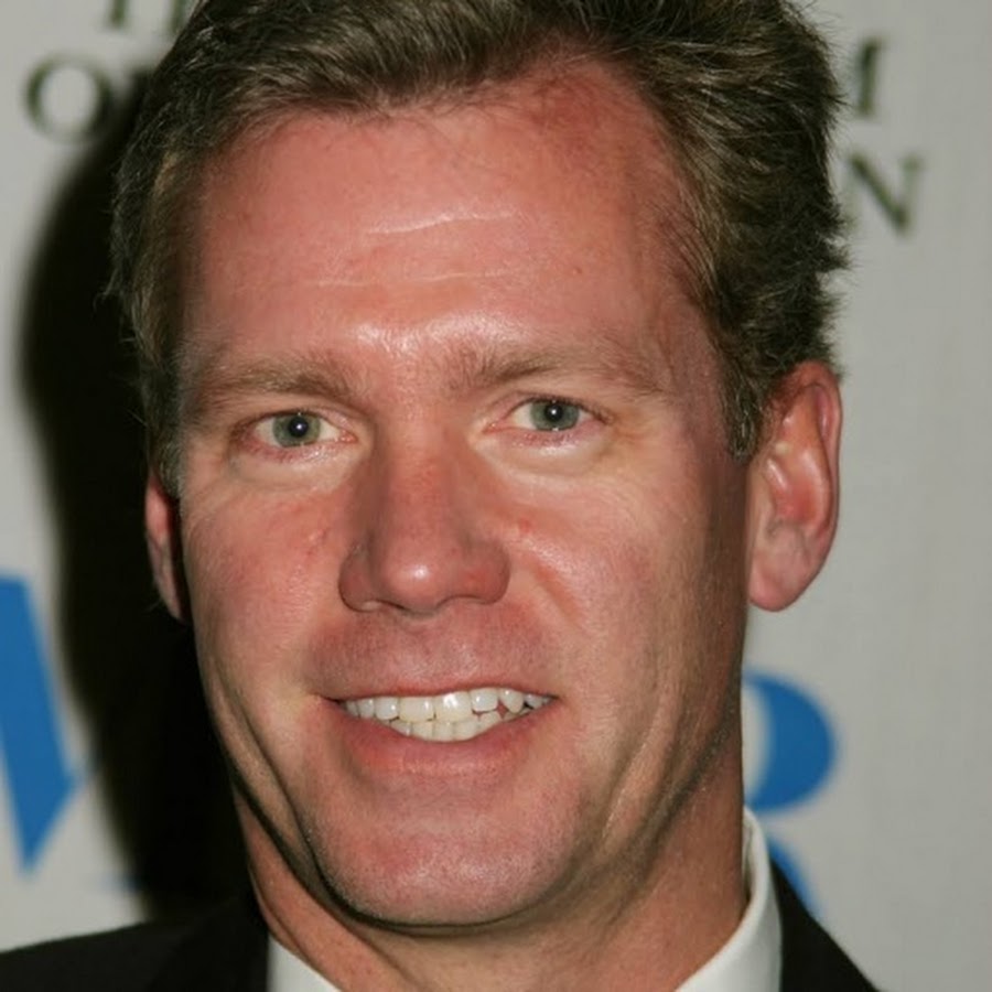 Chris Hansen - Topic - YouTube