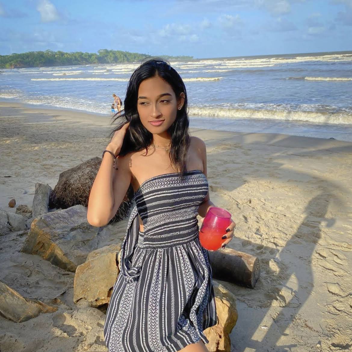 Post from Laura Manoo