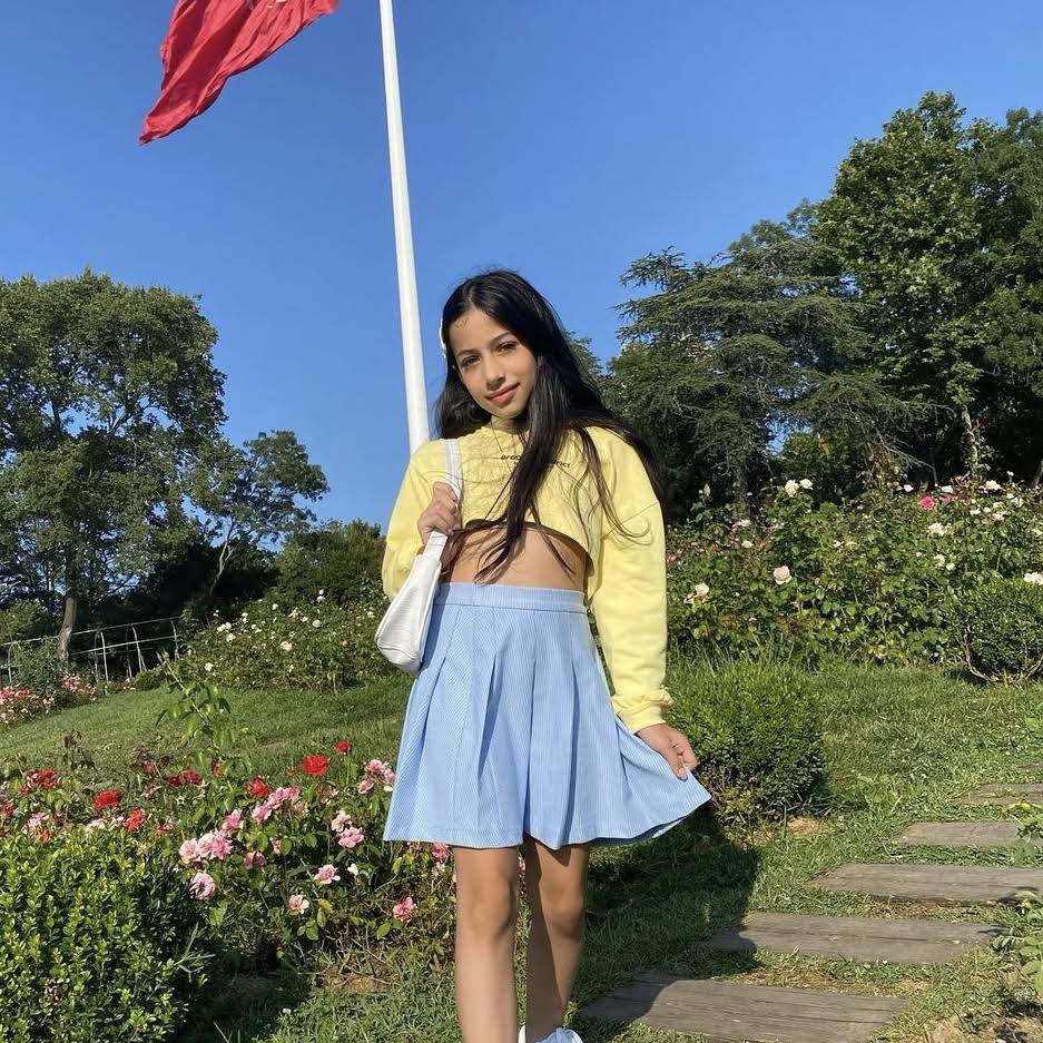Post from Meera Stars