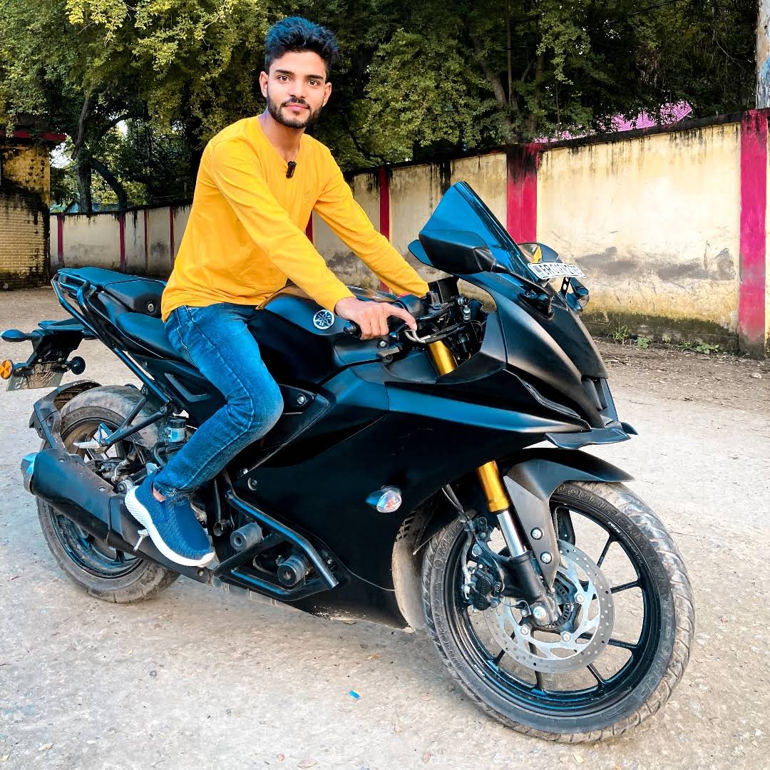 Post from Raj Roushan Vlogs