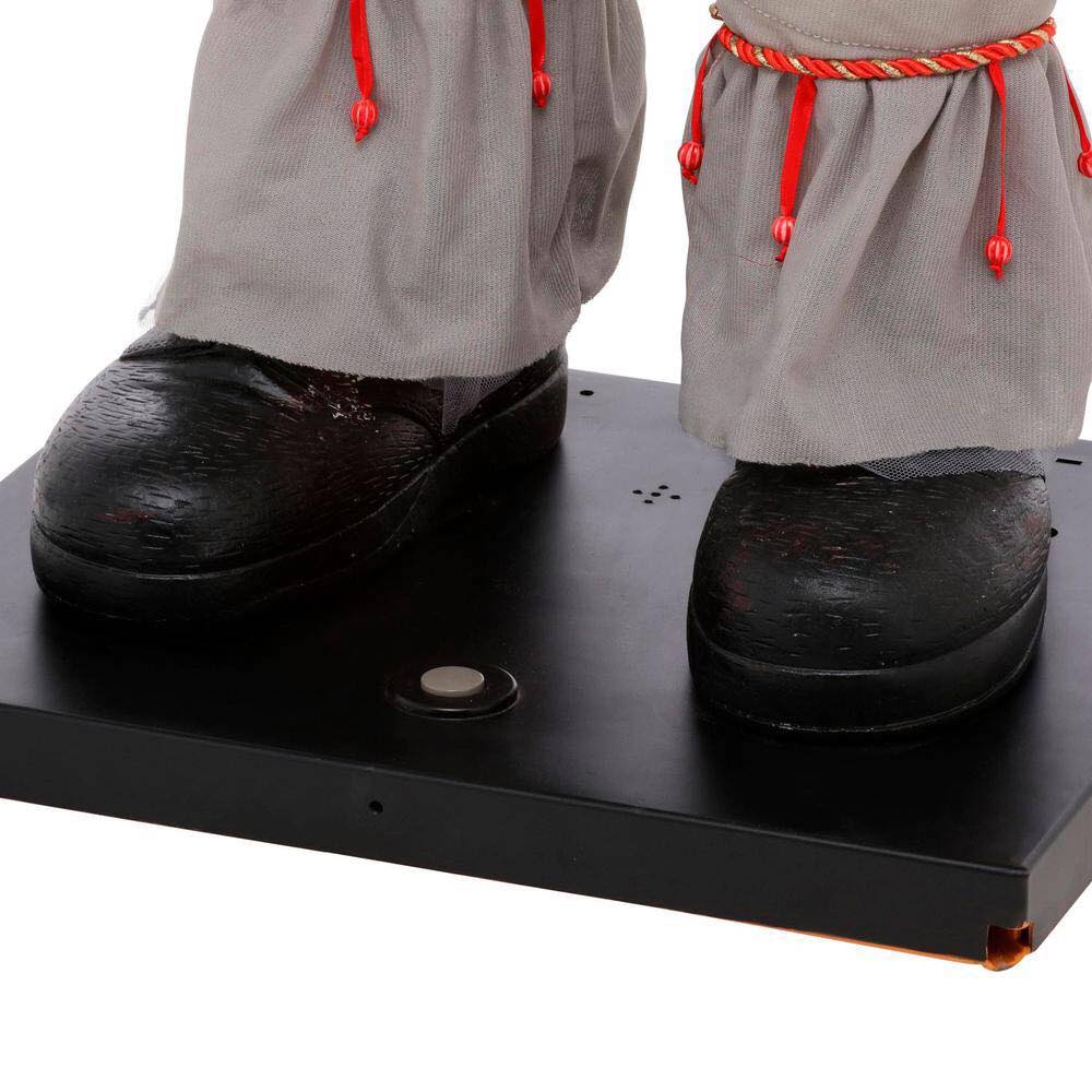 Post from Gemmy Master Animatronics