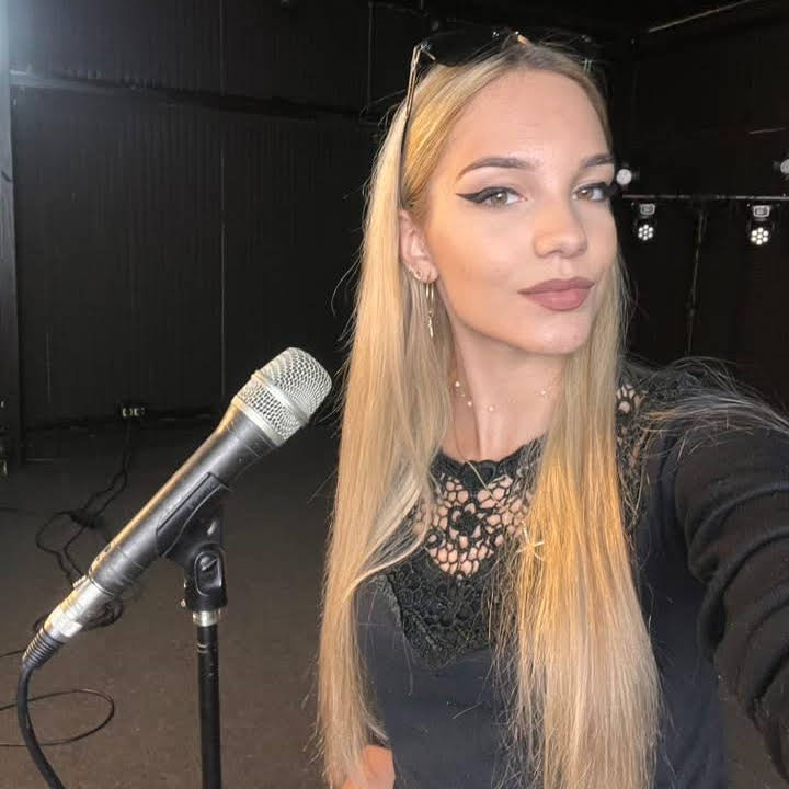 Post from Lorena Bulei - Singer