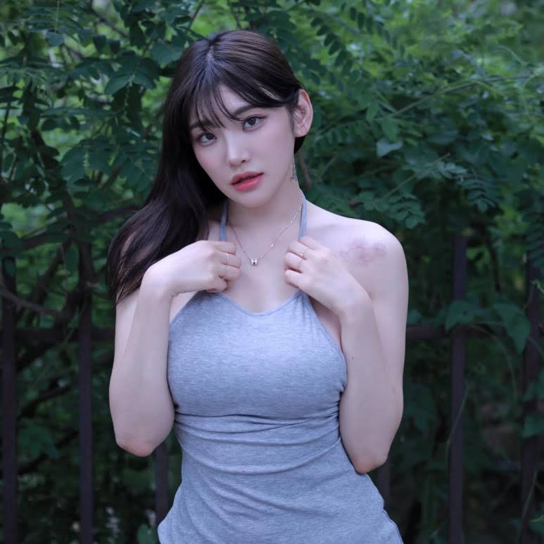 Post from beautiful influencer