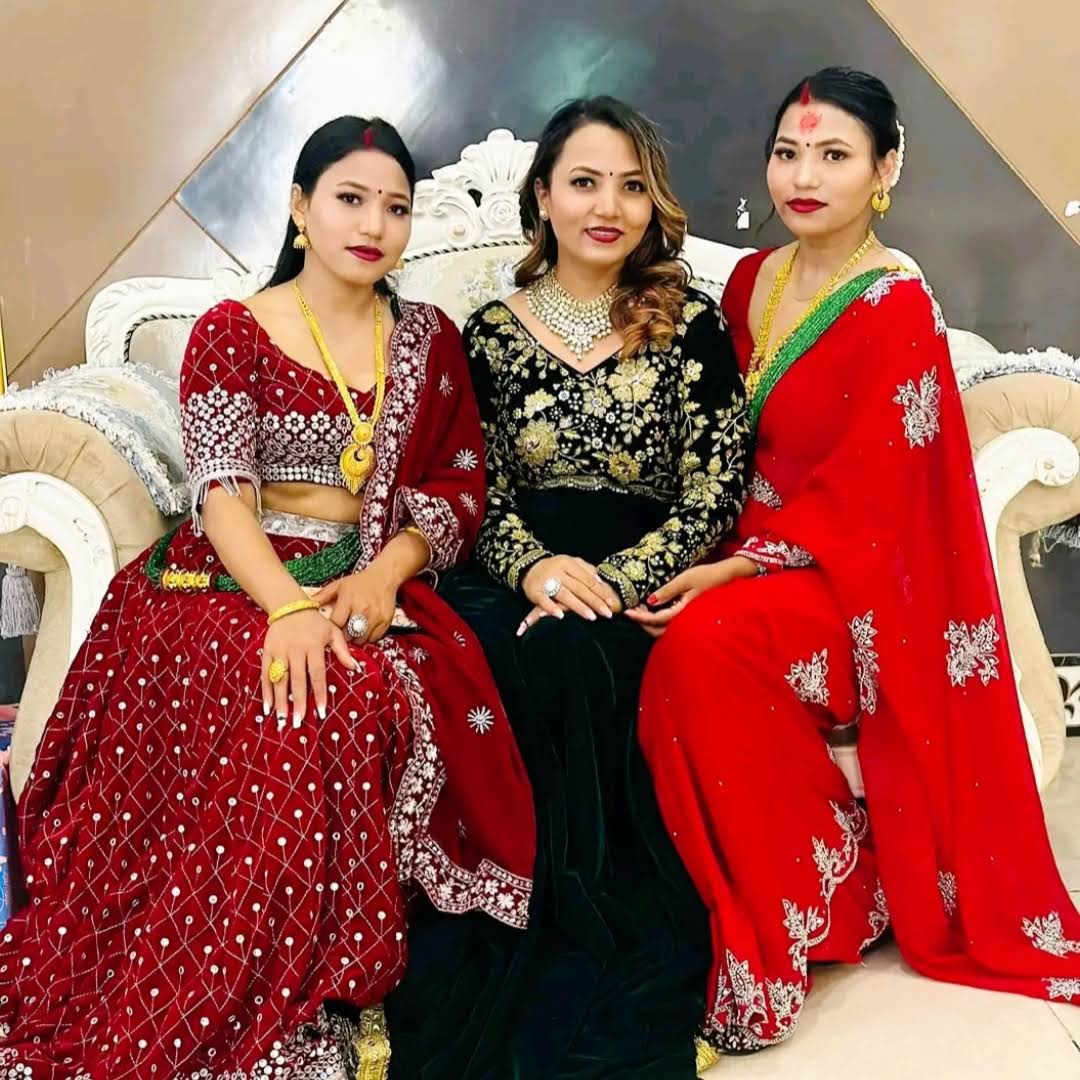 Post from Twins Couple