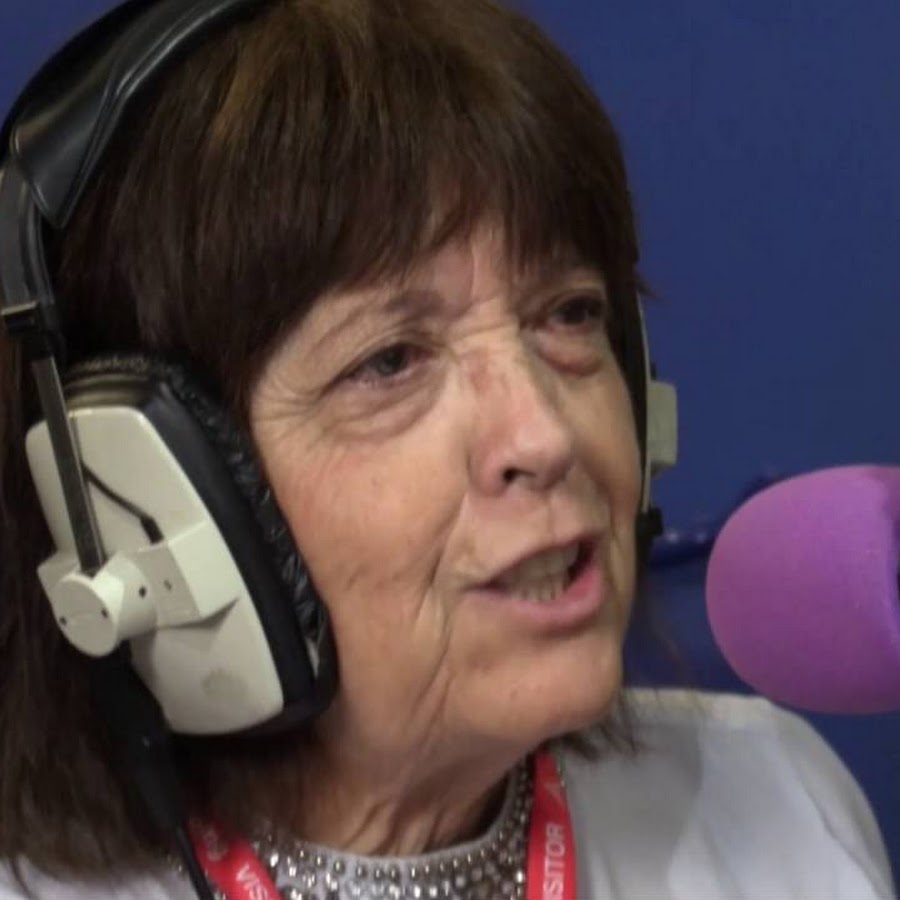 Billie Davis - Topic - YouTube